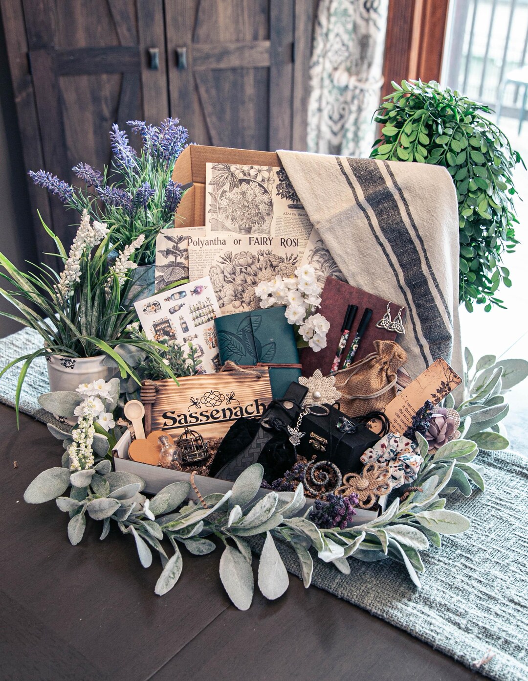 The Sassenach Outlander Box - Etsy