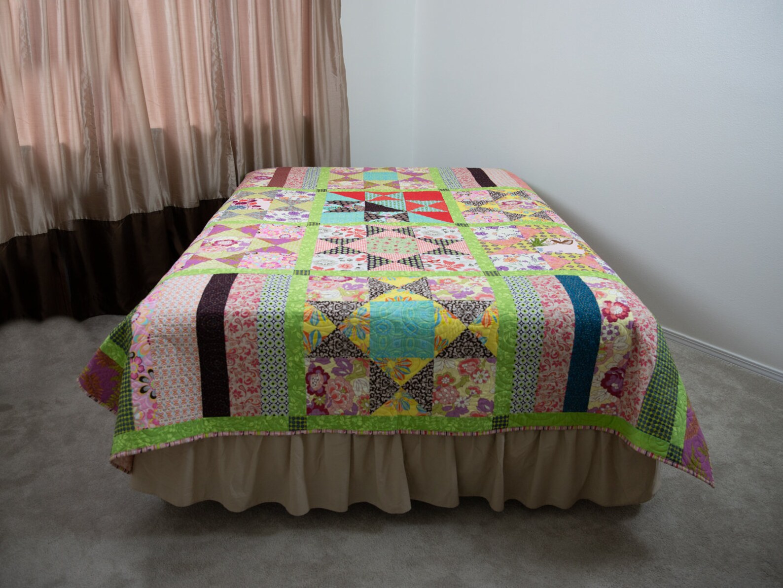 Chartreuse Among the Stars Queens Size Quilt - Etsy