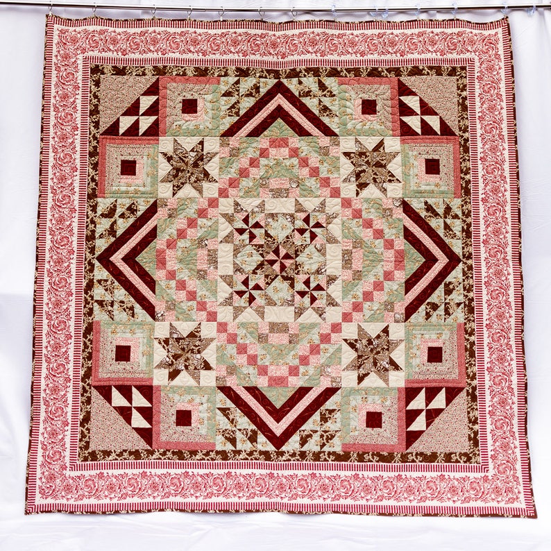Cottage Romance Queen Size Quilt With Matching Pillowcases - Etsy