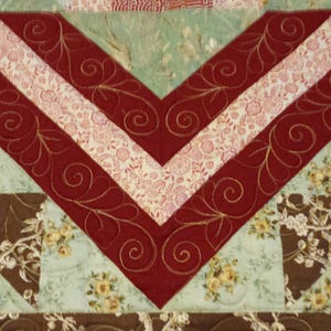 Cottage Romance Queen Size Quilt With Matching Pillowcases - Etsy