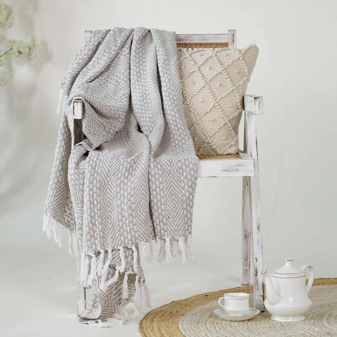 Urbane Hide | Woven Diamond Pattern Sofa Throw | Plaid With Fringes ...