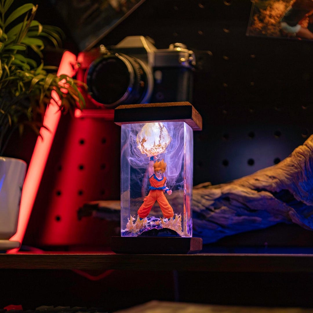 Saiya/n He.ro Resin Lamp, LED Anime Night Light, Premium Handcrafted ...