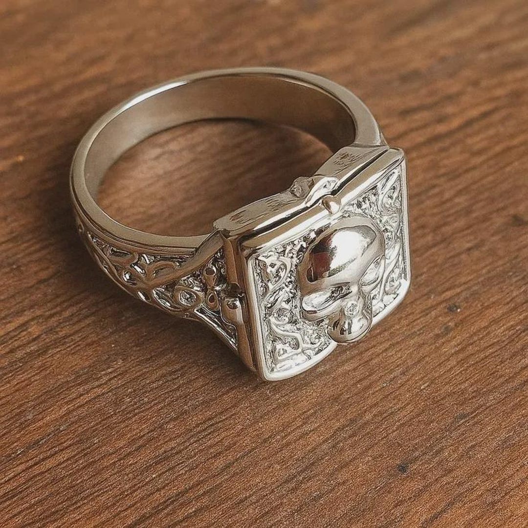 Silver Poison Ring Skull Signet – Gothic Vintage Hidden Compartment ...