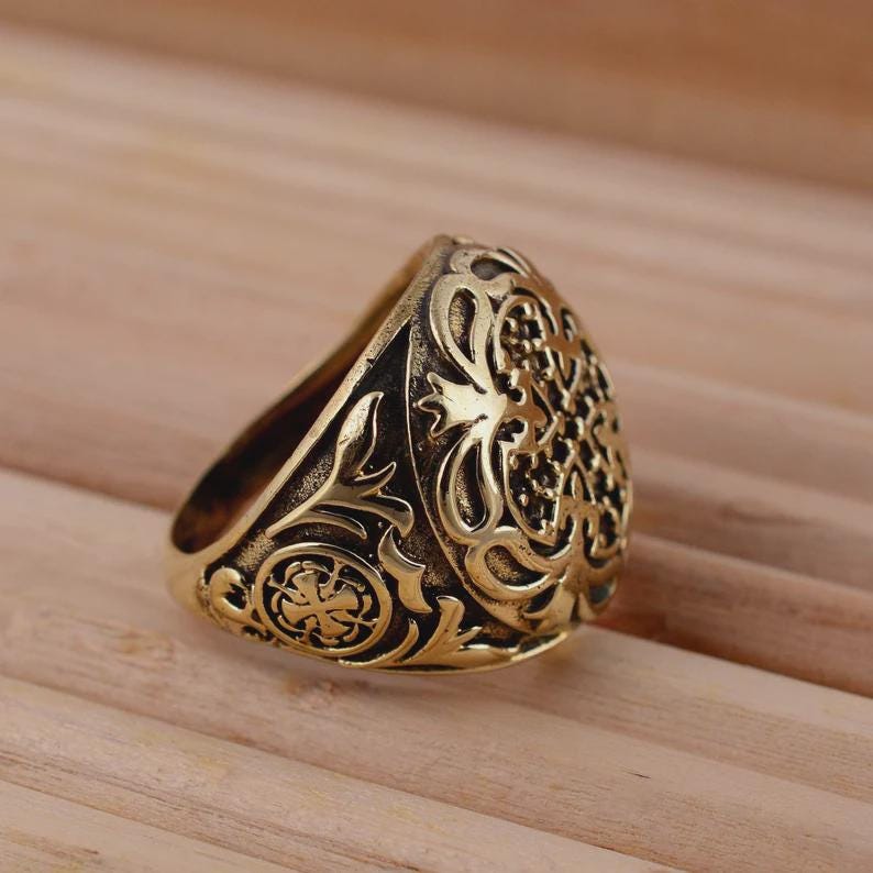 Vintage Gothic Filigree Signet Ring – Antique Gold Floral Engraved ...