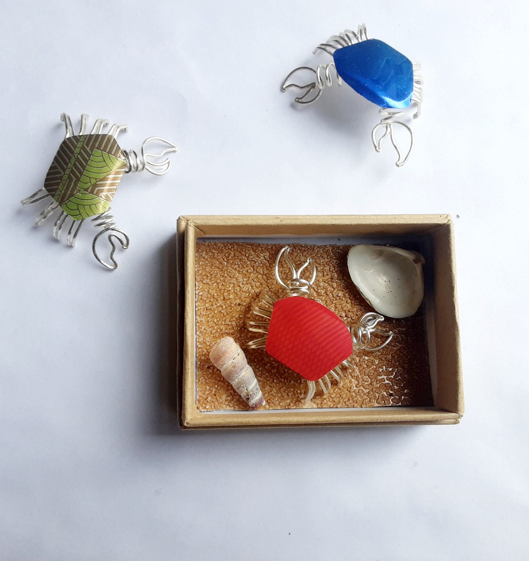 Small Crab in a Box, Many Colours, Fun Wee Gift for Cancerian, Partner ...