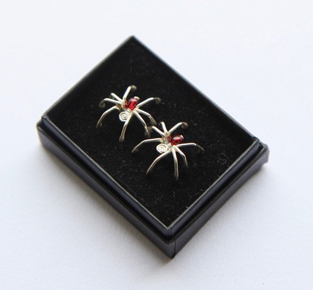 Personalised Gemstone Spider Studs - Etsy