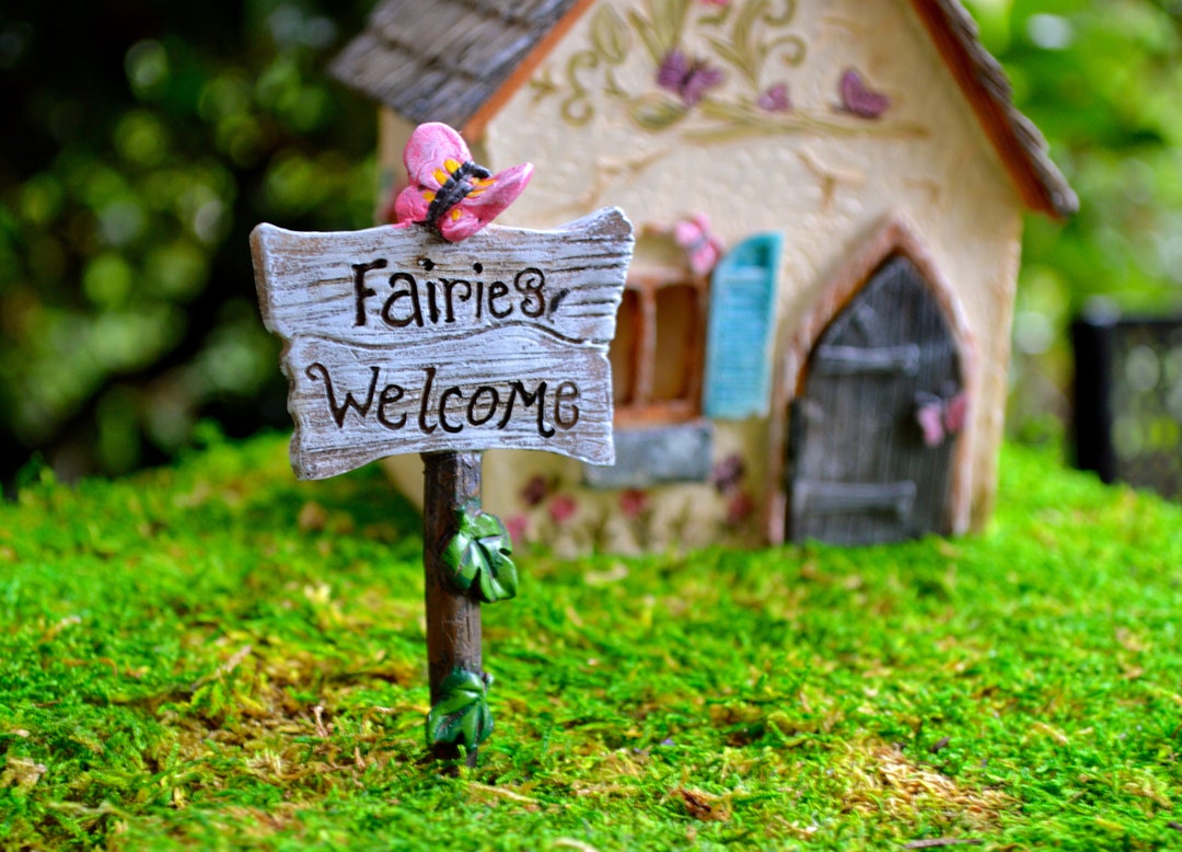 Miniature Fairies Welcome Sign Only ~ 4.5" H ~ Fairy Garden Miniatures ...