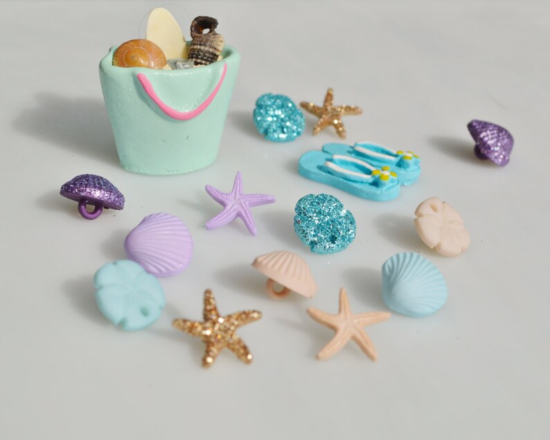 Seashell Beach Buttons ~ Includes 6 Cute 1/2 Inch Beach Buttons ...