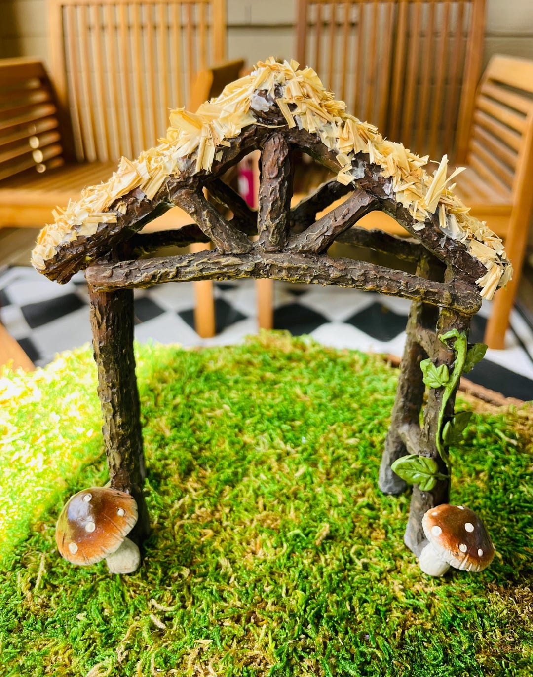 Miniature Stable – Resin Barn for Fairy Gardens, Nativity Displays ...