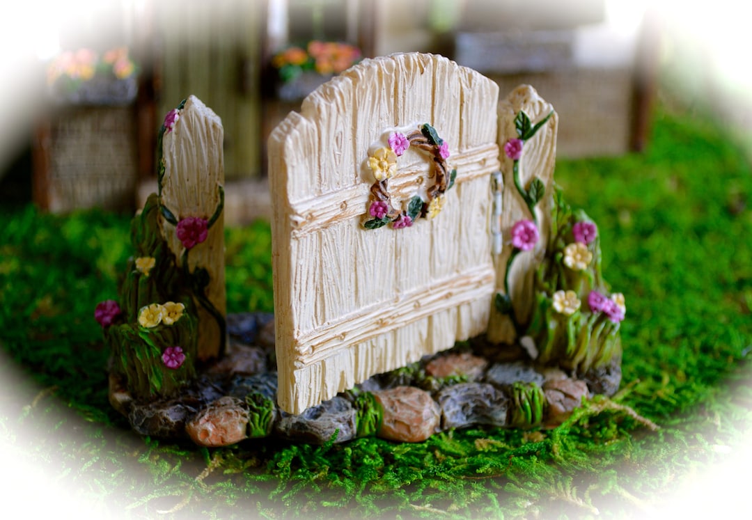Miniature Garden Gate With Flowers ~ Miniatures ~ Fairy Garden ...