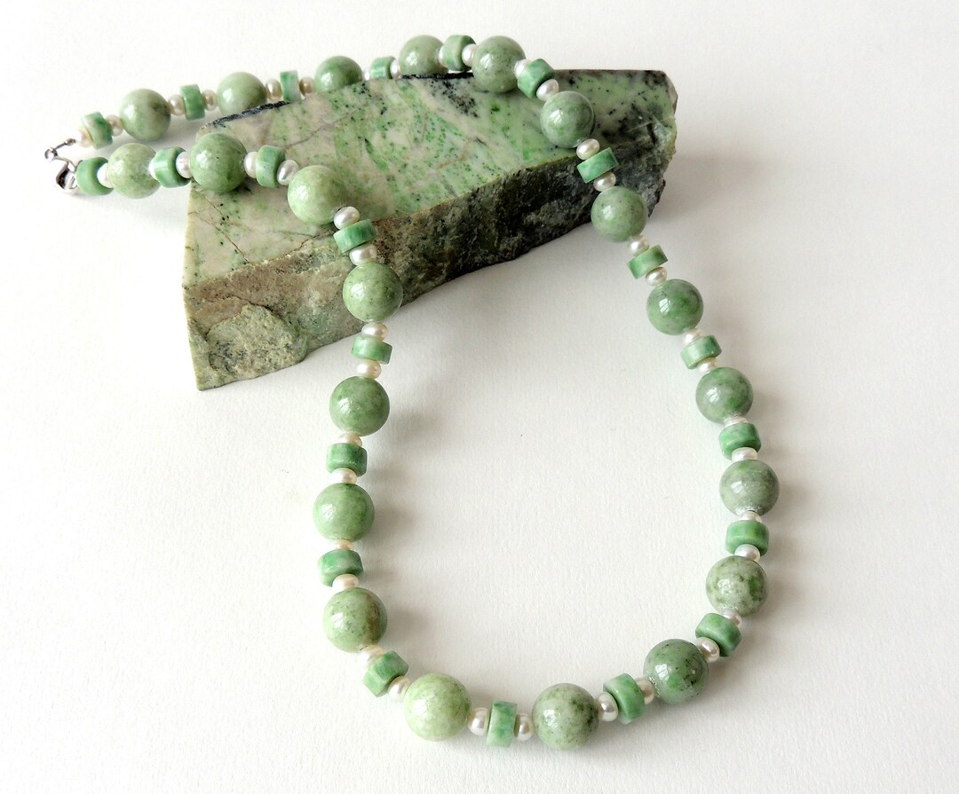Vermont Jade and Freshwater Pearl Necklace 21 Inch Length With a Sterling Lobster Clasp - Etsy