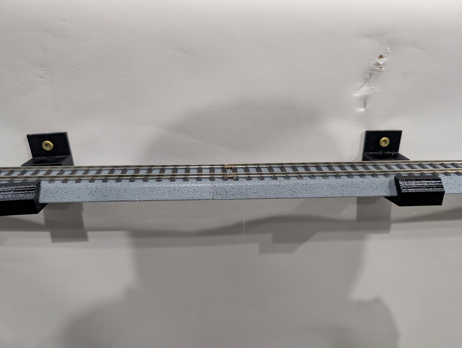 HO Scale Model Train Track Wall Mount Complete Room System - Etsy