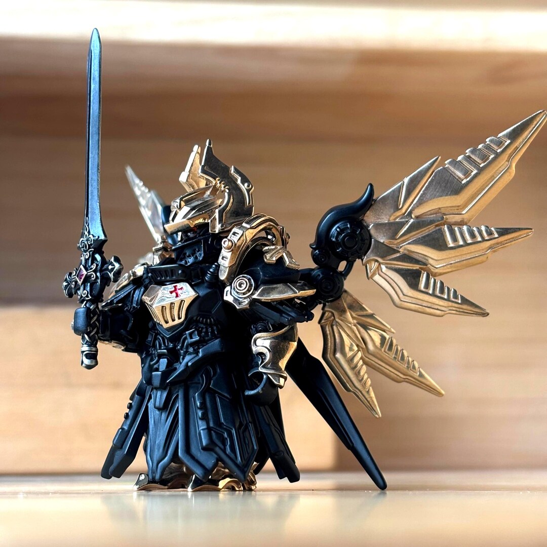 Blackened Bronze Mech Justicar Figurine, Sci-fi Knight Miniature, Gift ...