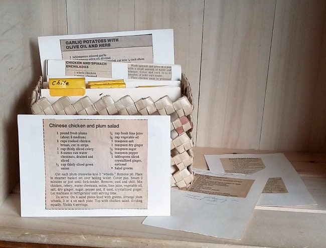 Vintage Recipe Box Woven Wicker Basket of Clipped Recipes Vintage ...