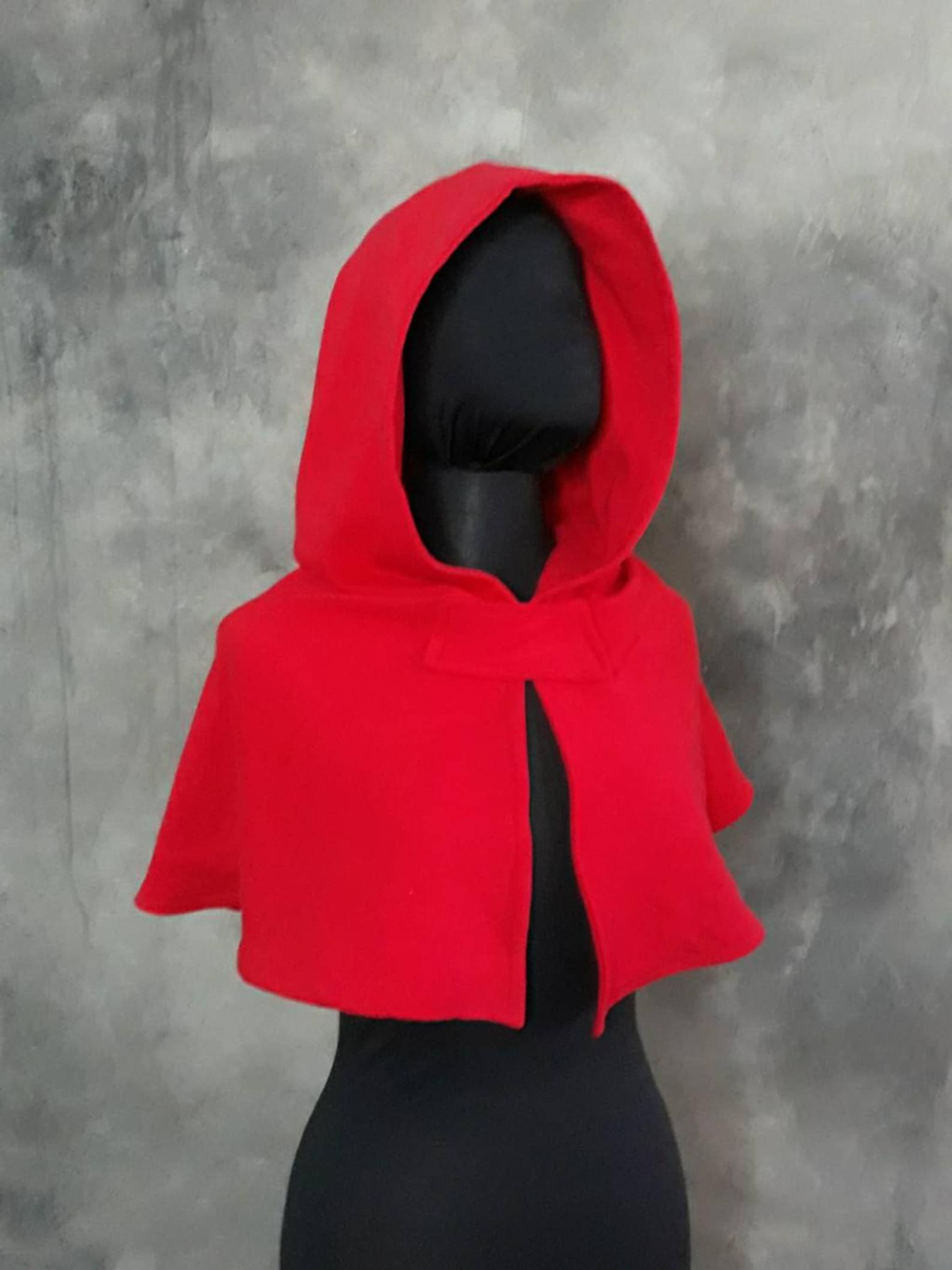 Druid Hooded Capelet | Etsy