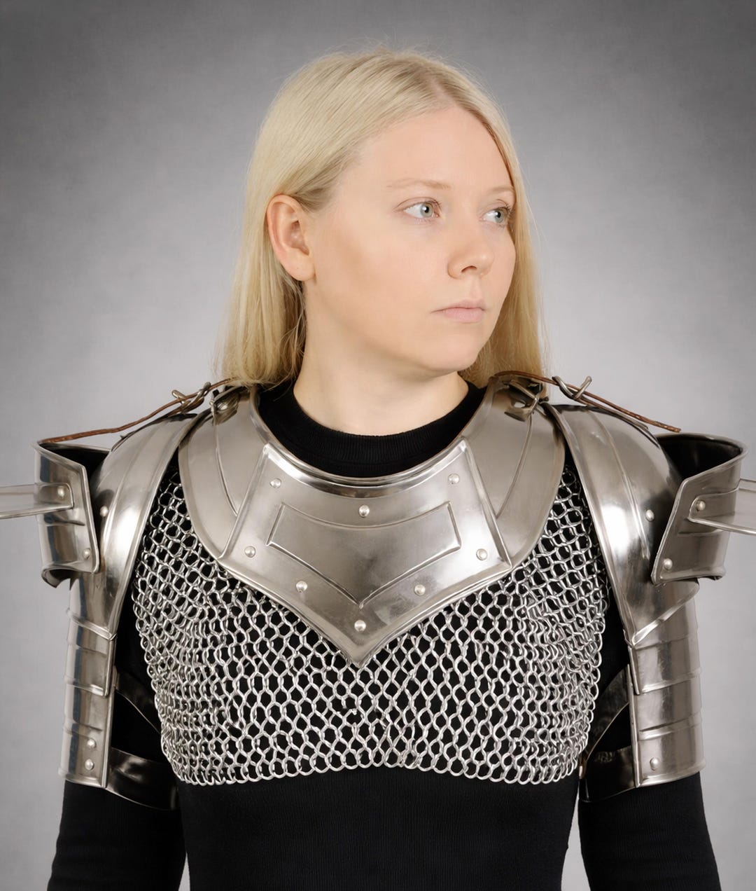 Women's Knight Chainmail Shoulder Steel Armor Set: Medieval LARP ...