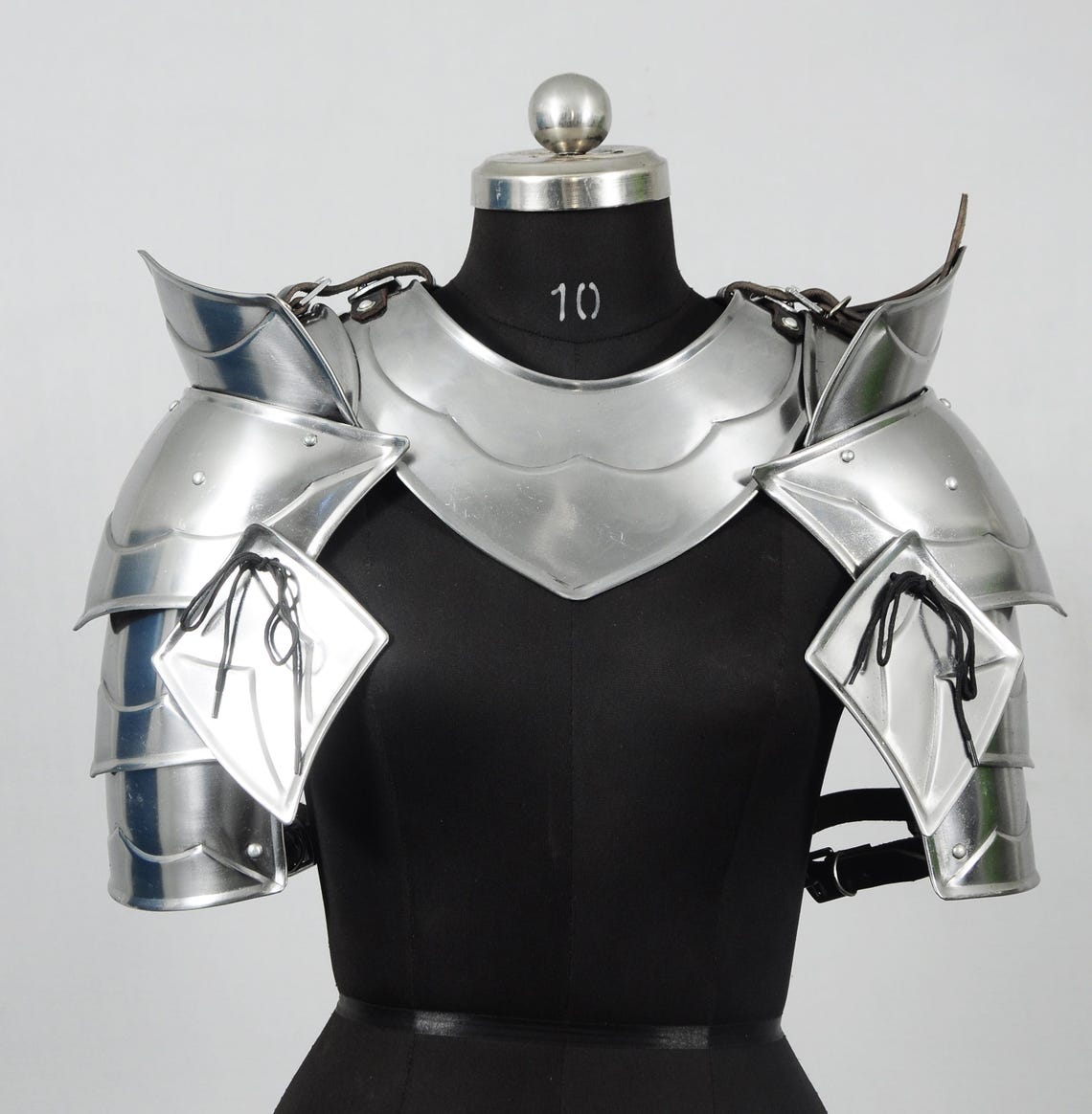 Medieval Lady Shoulder Armor With Gorget Women’s Fantasy Pauldrons for ...