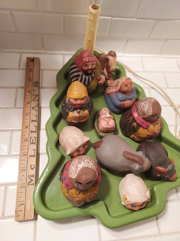 Unique Rare Vintage Lighted Nativity Creche Mexican Manger and Wood ...