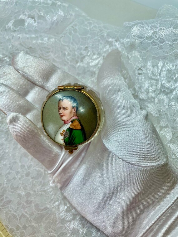 Napoleon Cut Glass Patch Box glass mirror compact Han… - Gem