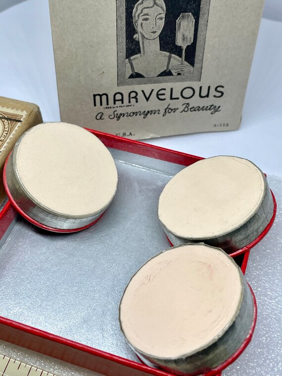 RARE Richard Hudnut Marvelous Face Powder Sample Tria… - Gem