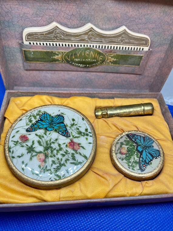 Rare Powder Compacts Stratton Compact Mirror Silk / 1… - Gem