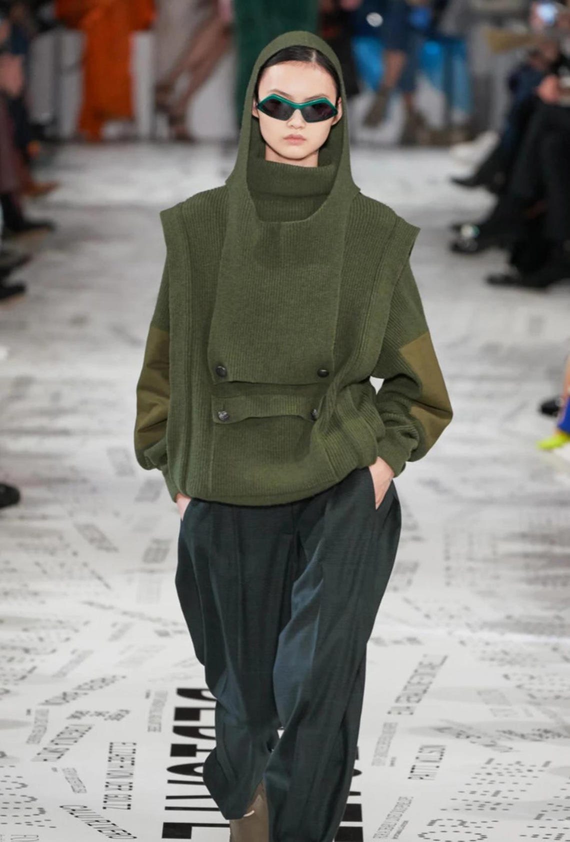 FW 2019 Stella Mccartney Runway Sweater Army Functional Removable Hood ...