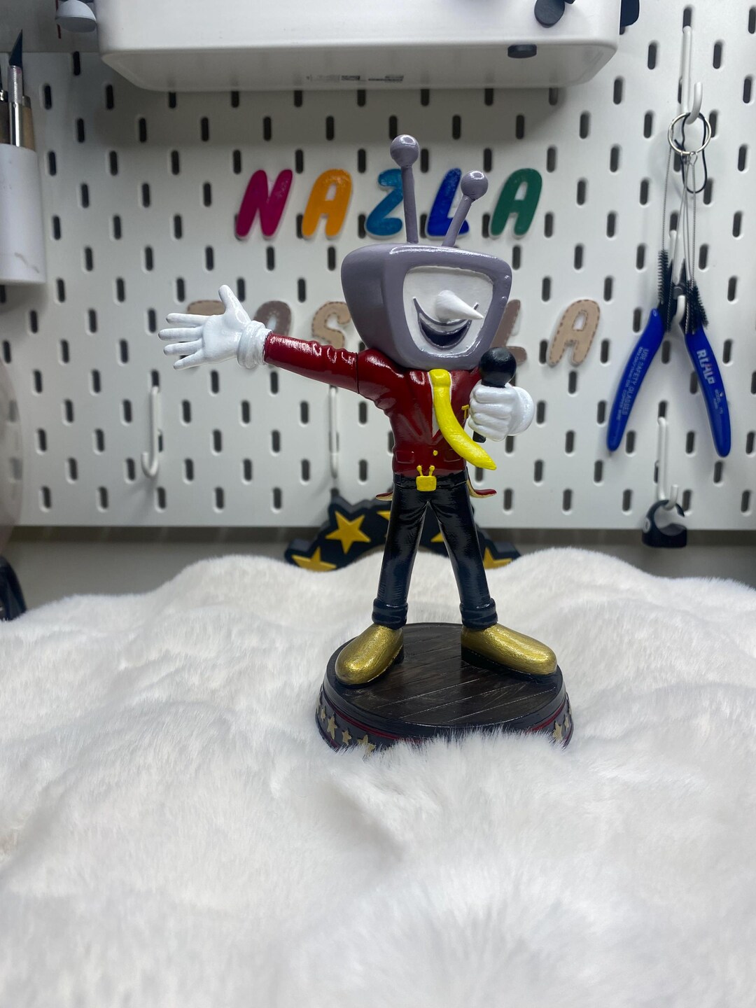 Deltarune Tenna Figure – Hand Painted (16 Cm & 6.3 In) - Etsy