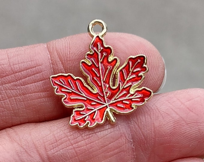 10 Red and Gold Tone Maple Leaf Charms C3834 - Etsy