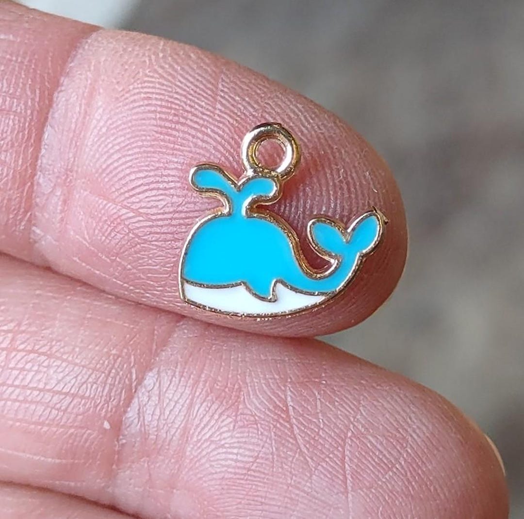 10 Light Blue and White Whale Charms - C4337 - Etsy