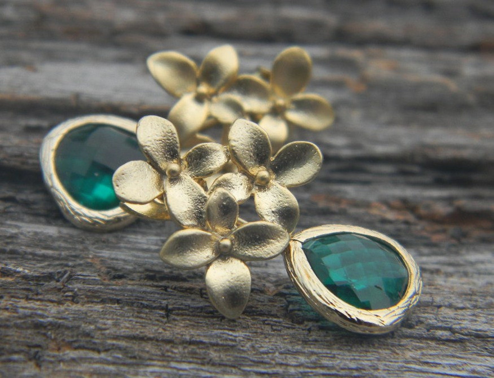 Emerald Green and Gold Earrings Dangle Earrings Emerald | Etsy