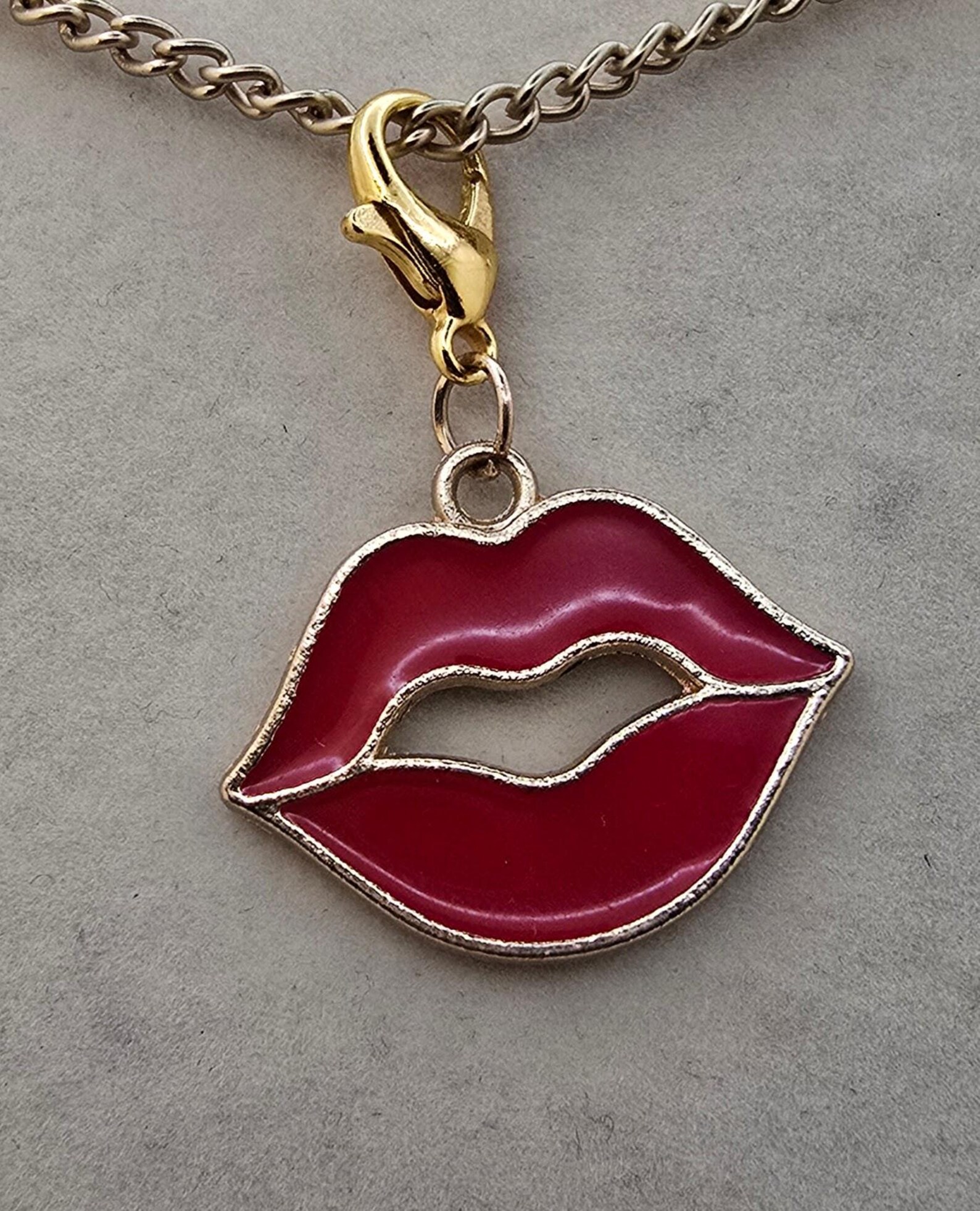 Vintage Enamel Red Lips Gold Tone Charm - Pendant. - Etsy