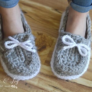 CROCHET PATTERN: Women's Chunky Boat Slippers Pdf DOWNLOAD - Etsy