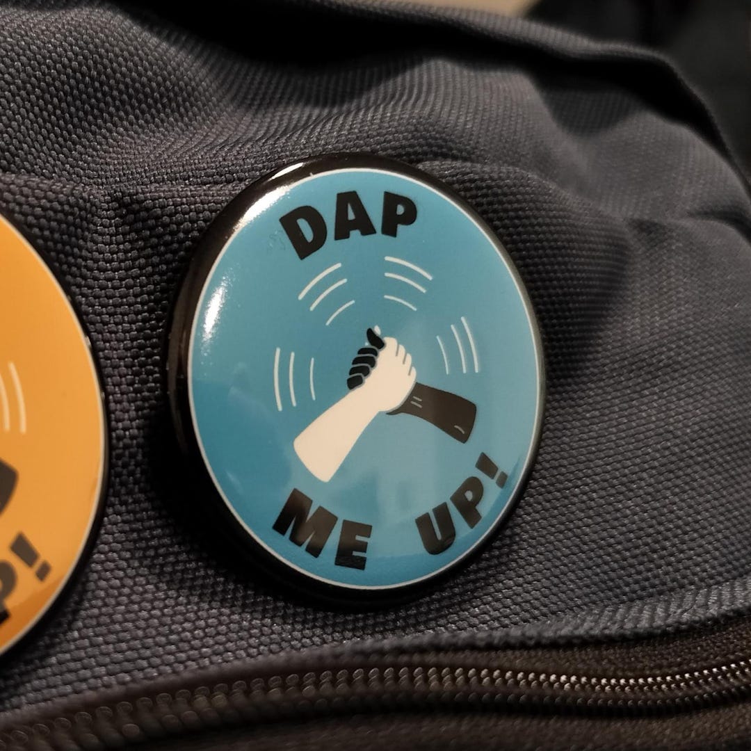 Dap Me up - Round Pin Badge Blue - Etsy