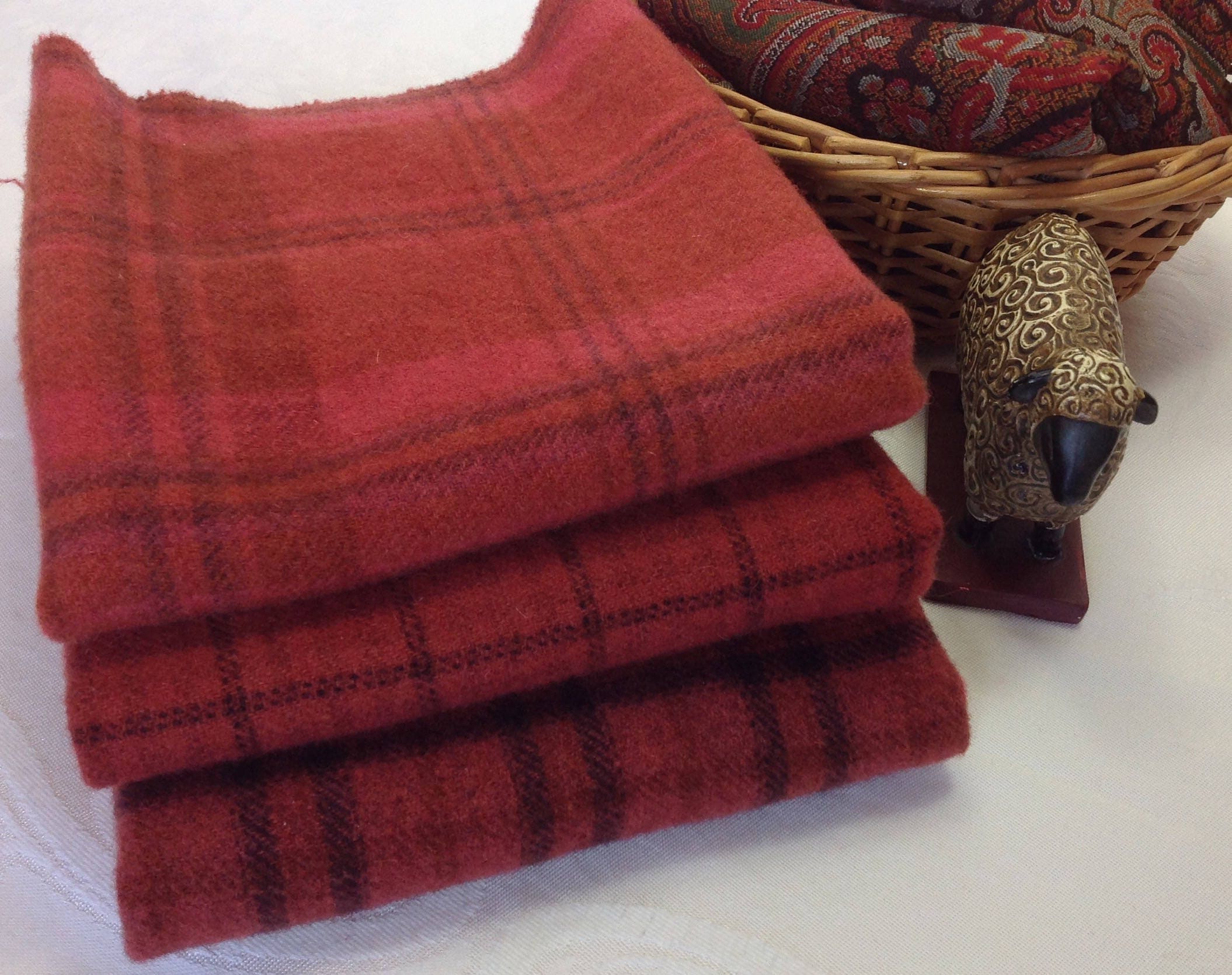 3) fat 1/4s, Autumn Reds, Hand Dyed Wool Fabric, W359, Soft Warm Reds ...