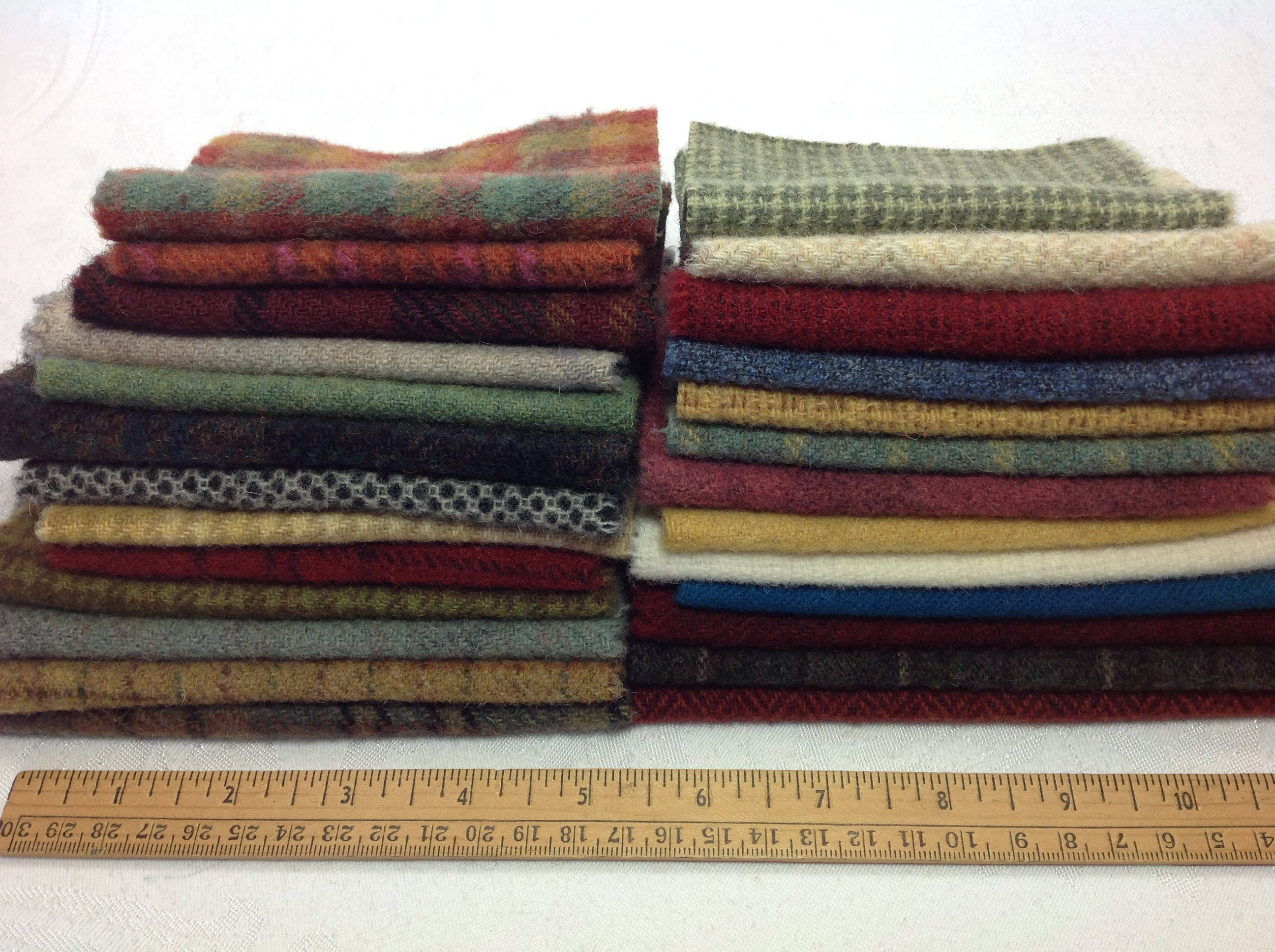 Winter Colors Wool Bundle, 26 pieces, for Applique and Craft projects ...