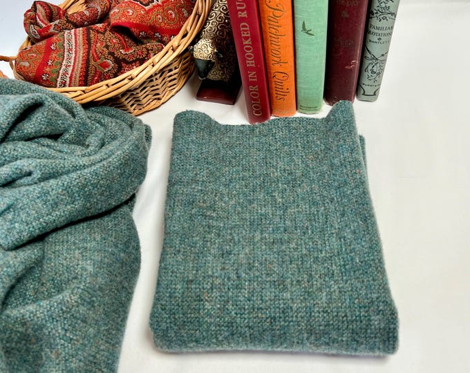 Sleeping Beauty, a Mill Dyed Wool Fabric for Rug Hooking and Applique ...