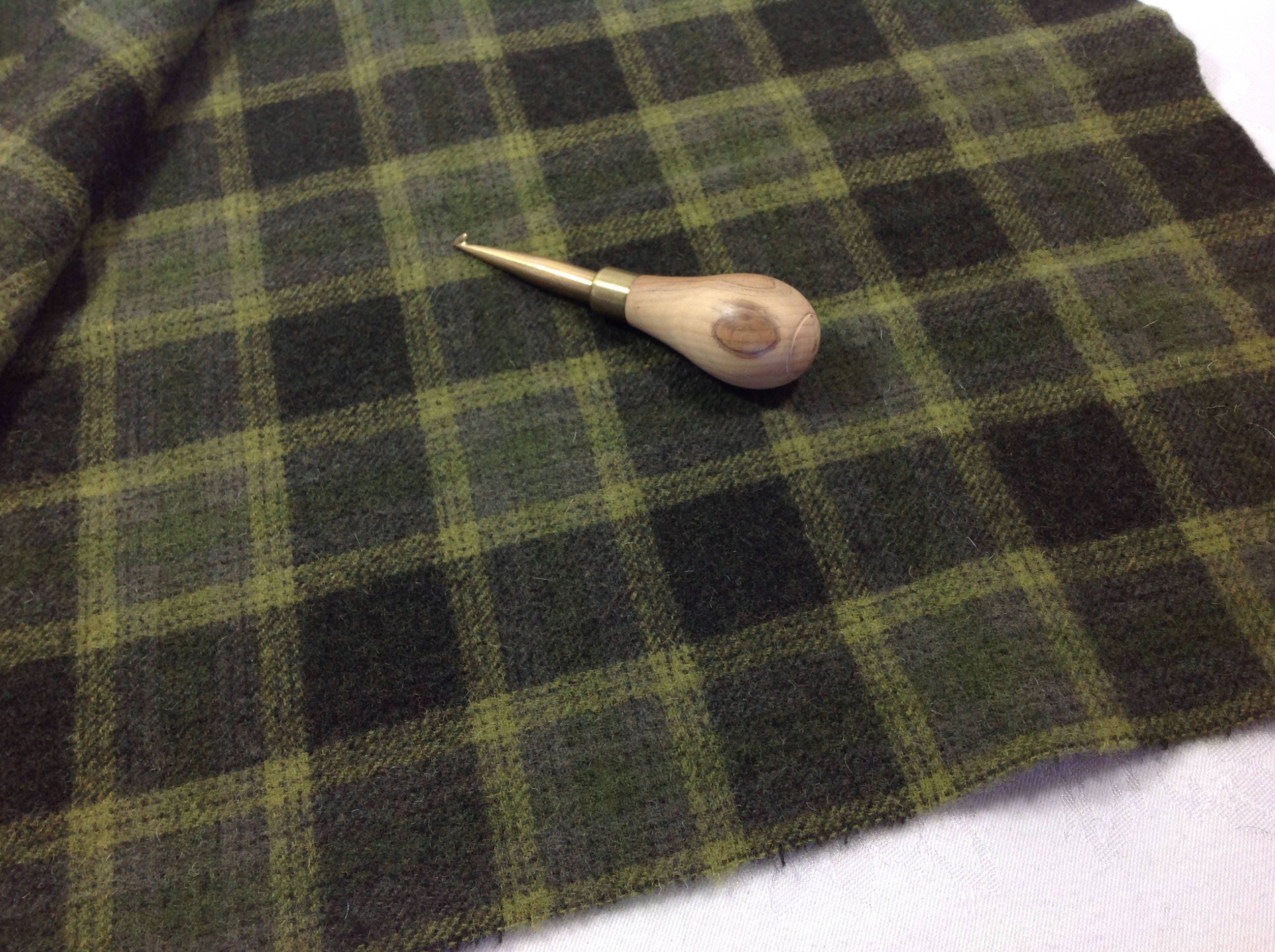 Evergreen Spark, Mill Dyed Wool Fabric for Rug Hooking and Applique ...