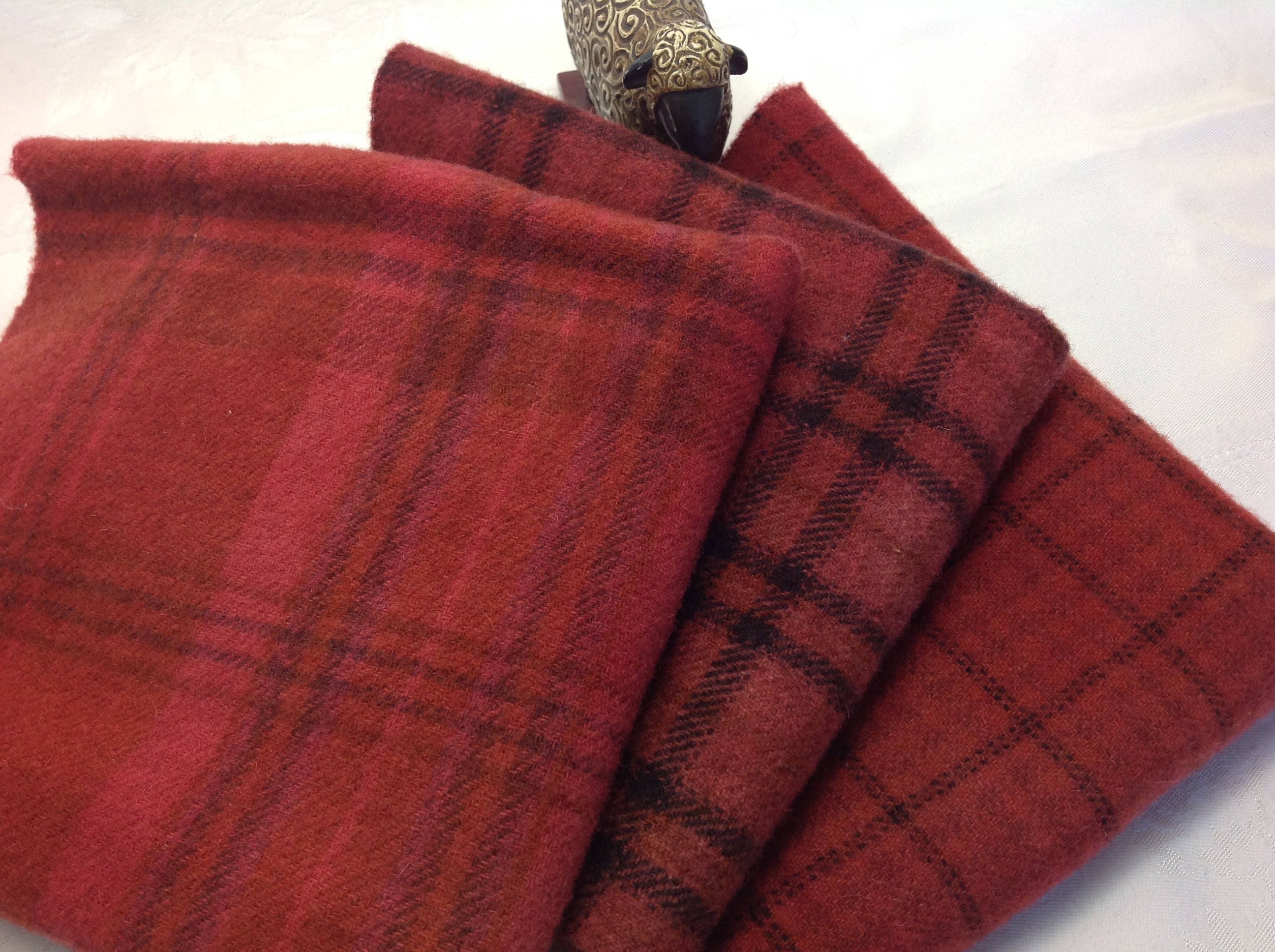 3) fat 1/4s, Autumn Reds, Hand Dyed Wool Fabric, W359, Soft Warm Reds ...
