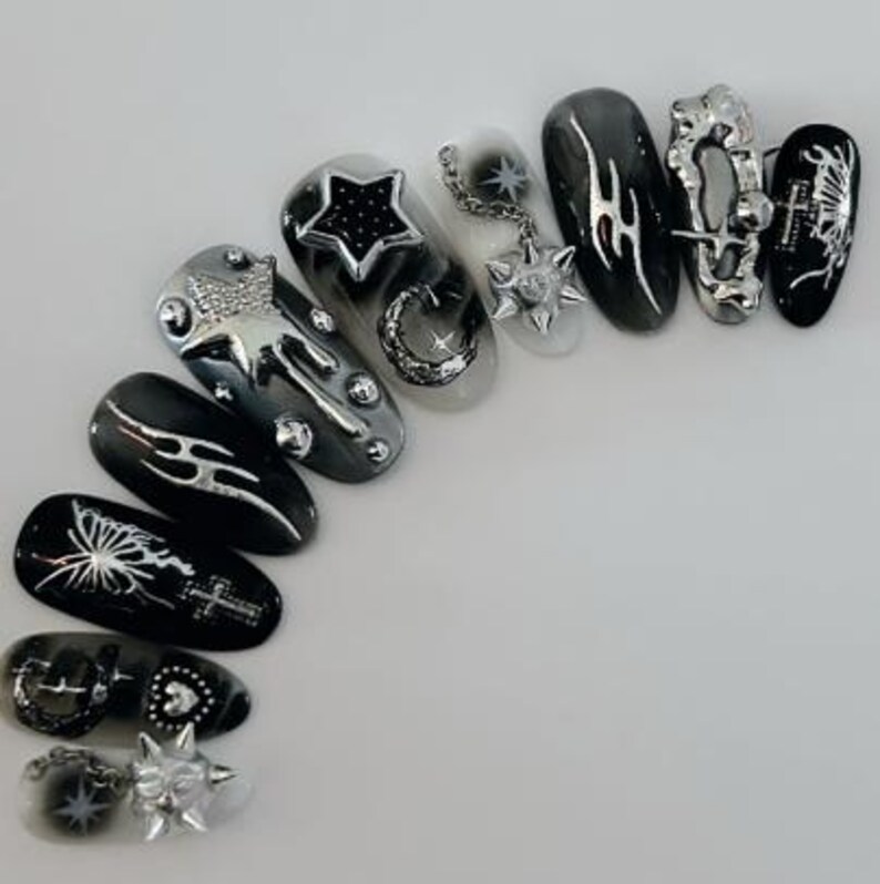 Star Chain Press on Nails – Black Silver Ombre Nails With Gothic Space ...