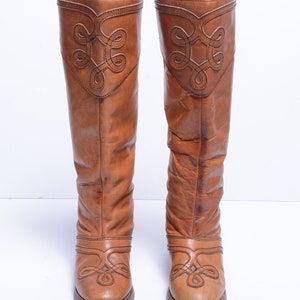 Vintage 70s Zodiac Boots Pull on Stacked Heel Distressed Saddle Brown Leather 1970 Campus Boots ...