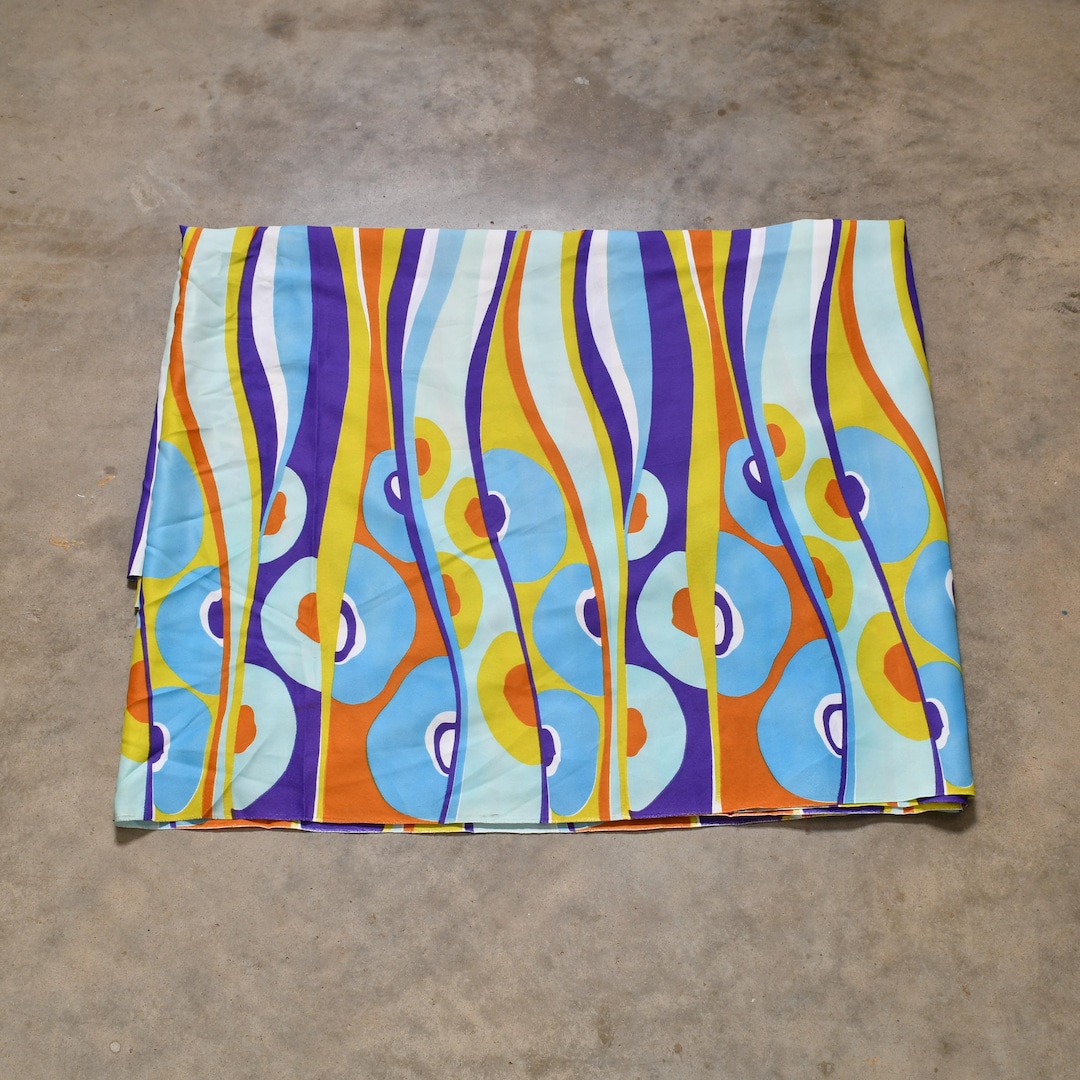 Vintage 60s 70s Fabric Op Art Psychedelic Wavy Stripe Pattern Home ...