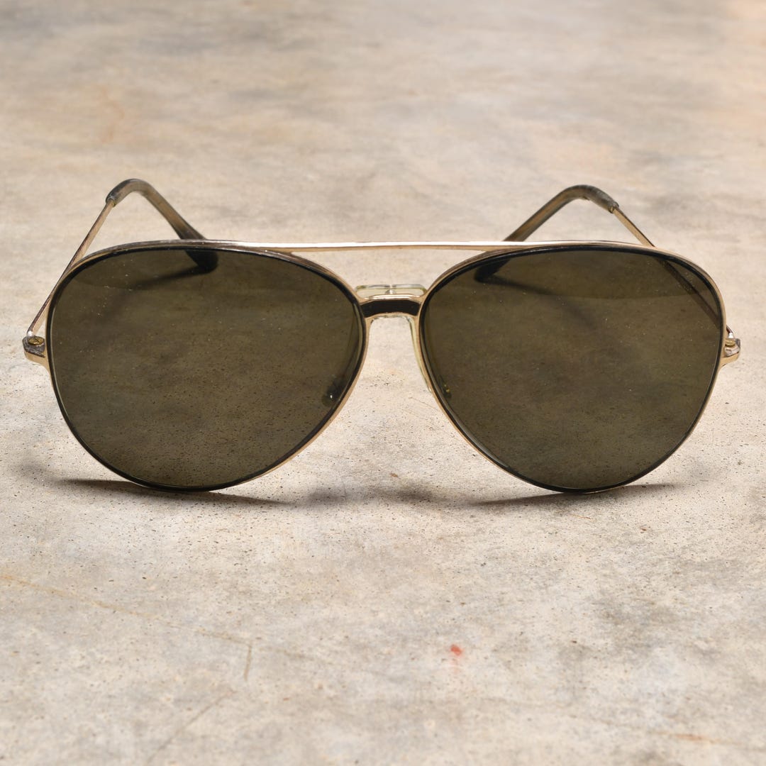Vintage 70s Aviator Sunglasses Gold Metal Frame Gray Lens 1970 Oversize ...