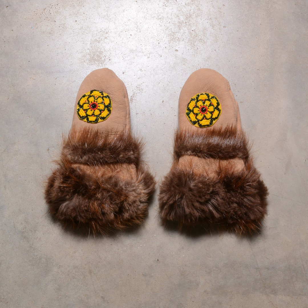 Vintage Native American Style Mittens Mitts Leather Fur Beaded Yellow ...