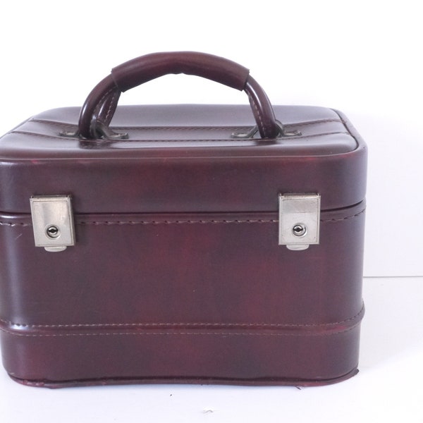 Vintage Train Case - Etsy