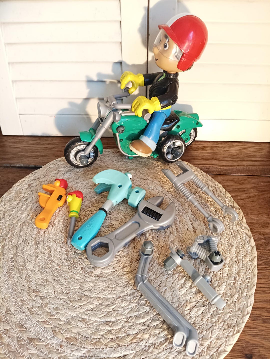 Disney Handy Manny Doll Motorcycle and Tools, Mattel 2008 Disney Handy ...