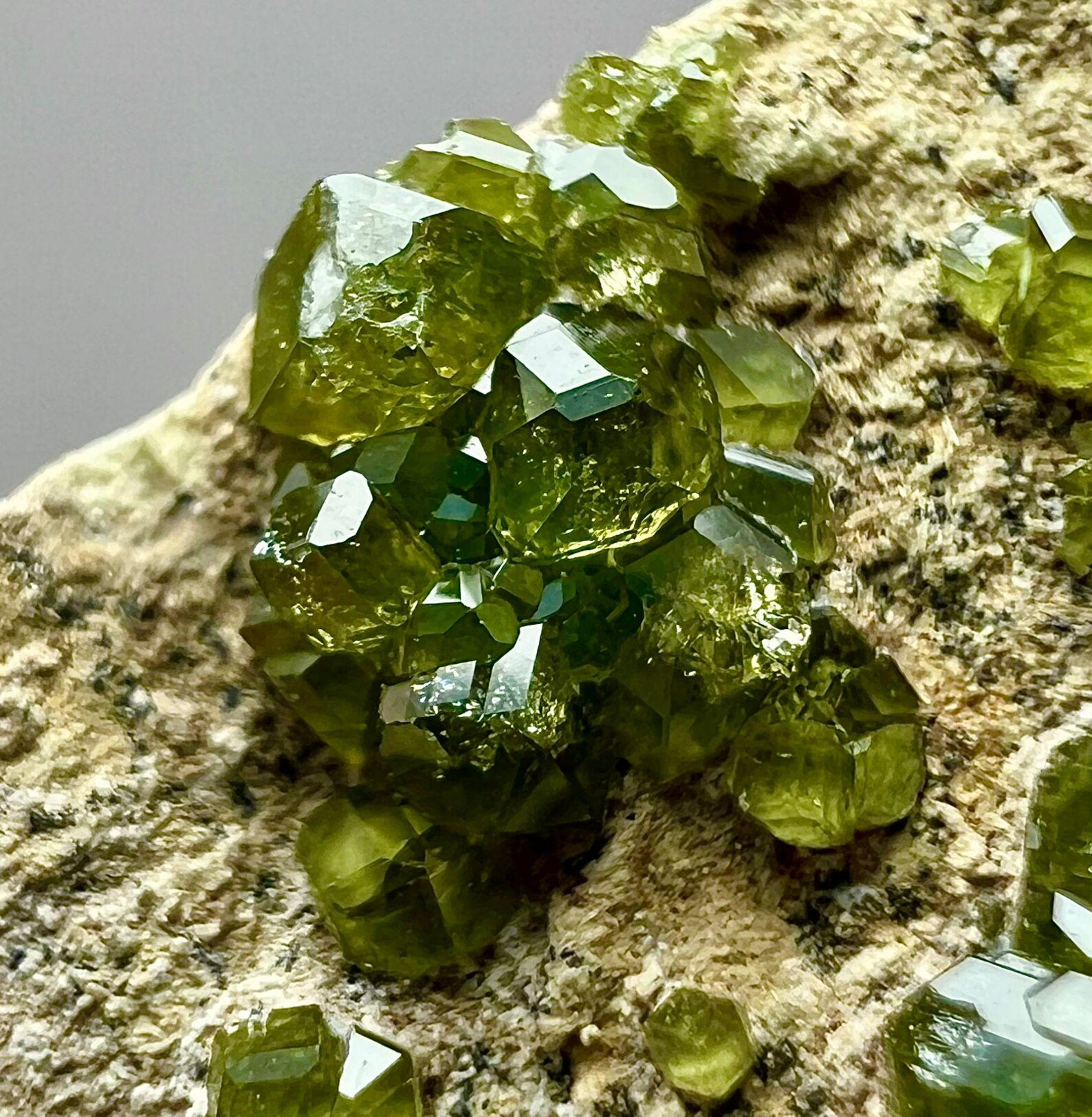 Demantoid Var Andradite Crystals|new Find & Rarest Mineral|mohmand ...