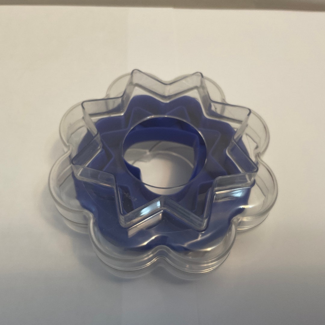 Tupperware Nesting Cookie Cutters Set in Blue Clear A 5-piece ...