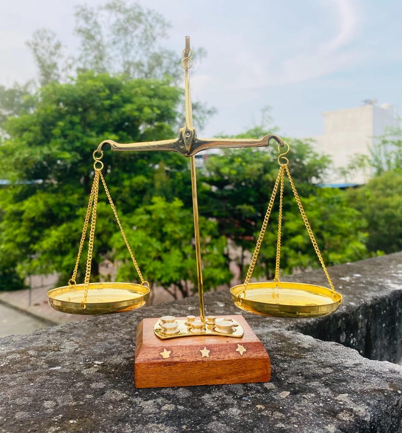 Personalized Brass Weight Scale: Vintage Style Decorative Balance Scale ...