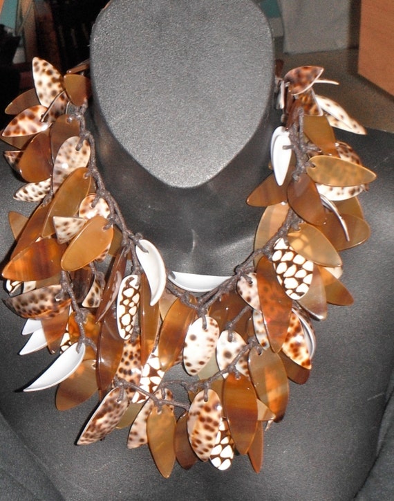 Gerda lynggaard monies massive shells multi strands … - Gem