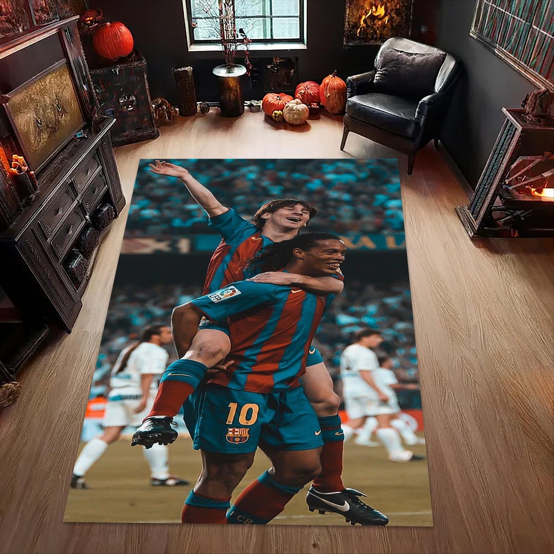 Messi's First Goal - Messi and Ronaldinho Goal Celebration, Messi ...